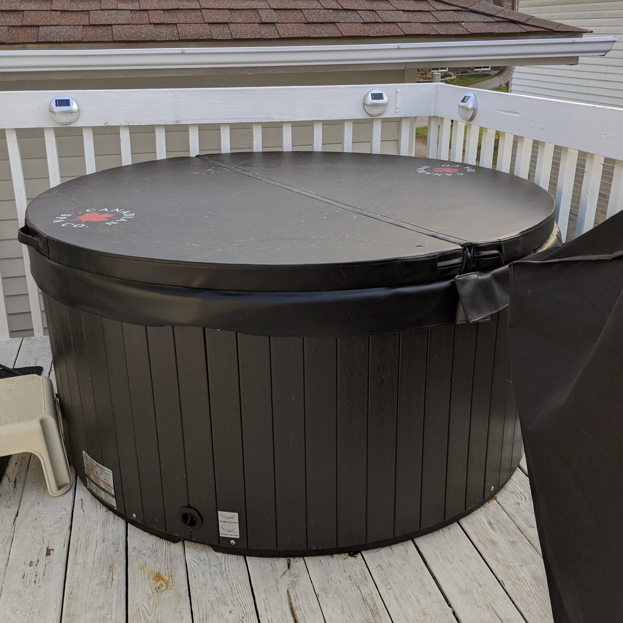 Canadian Spa Okanagan 4-Person 10-Jet Portable Hot Tub KH-10083 | Vital Hydrotherapy